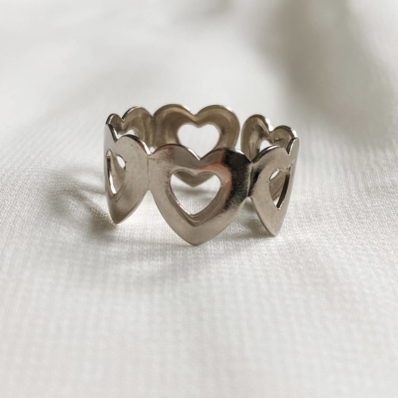 Vintage | Jewelry | Vtg Silver Heart Cut Out Band Ring | Poshmark